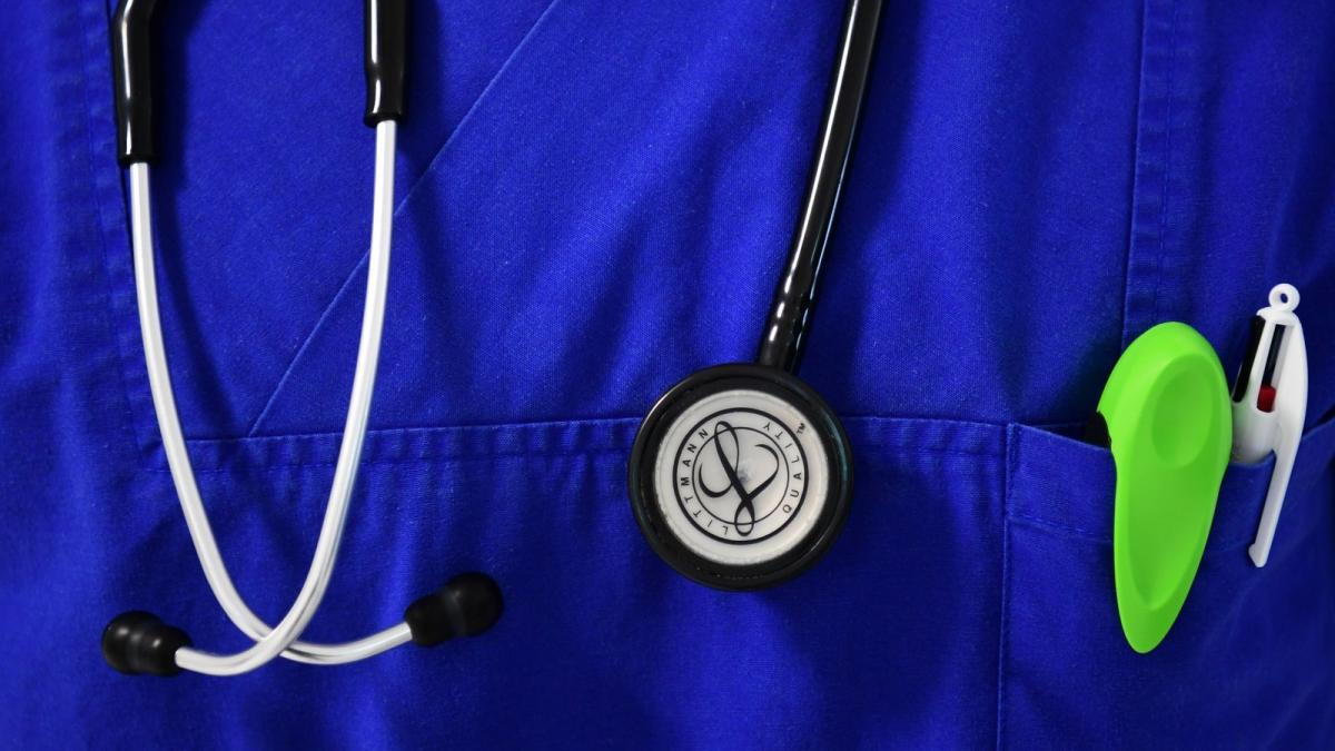 Polizei durchleuchtet 1000 Akten zur falschen Ärztin in Meppen