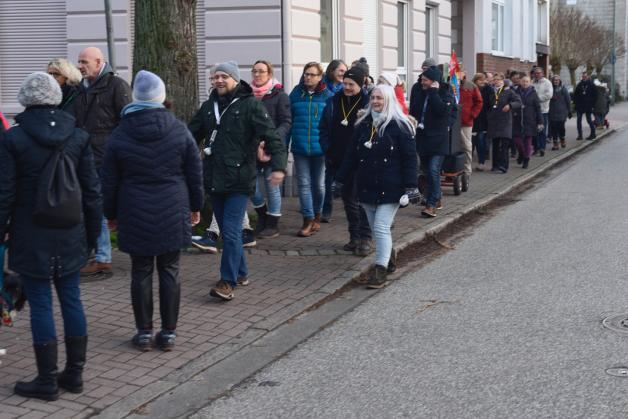 Bald Tradition? Erste Kohl- und Pinkel-Tour zieht durch Elmshorn