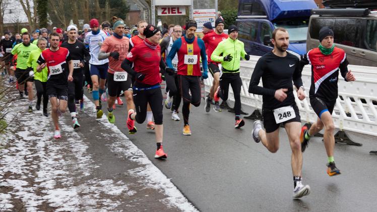 Sandra Morchner und Torge Surkus gewinnen Drelsdorfer Laufserie