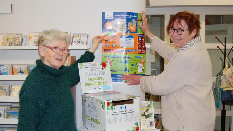 Stadtbücherei Kellinghusen sammelt ausgediente Handys