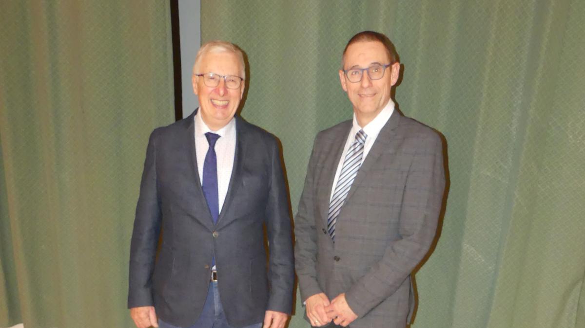 Rolf Piening bleibt an der Spitze der Liedertafel Kollmar