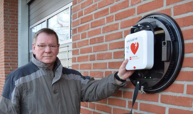 Breiholz: So rettet der neue Defibrillator im Notfall Leben