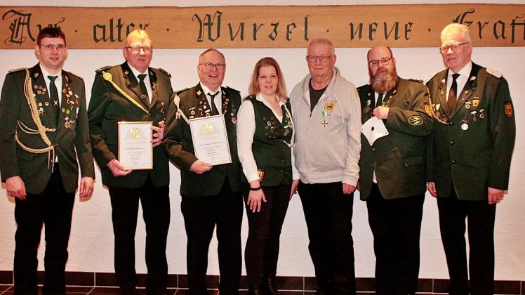 Schützenverein Neuenkirchen ehrt langjährige Mitglieder