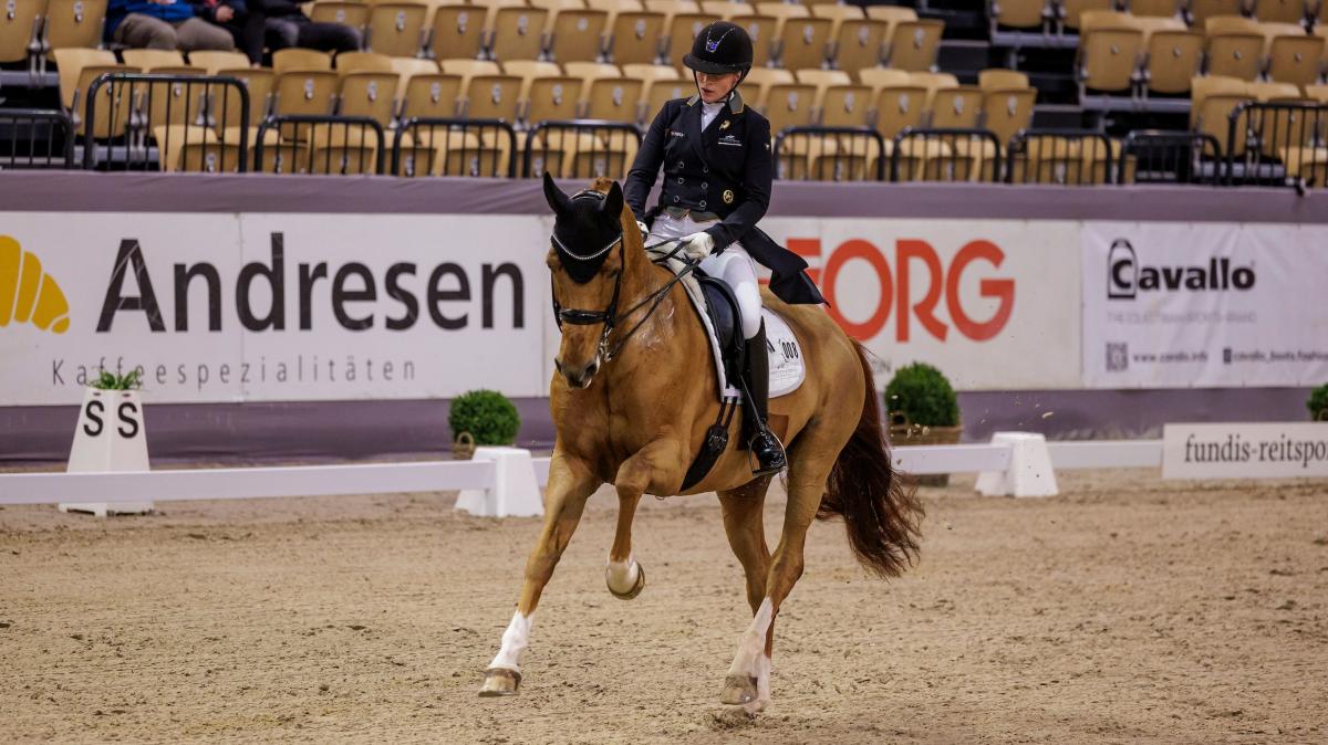 VR Classics in Neumünster: Lena Waldmann gewinnt erste Prüfung