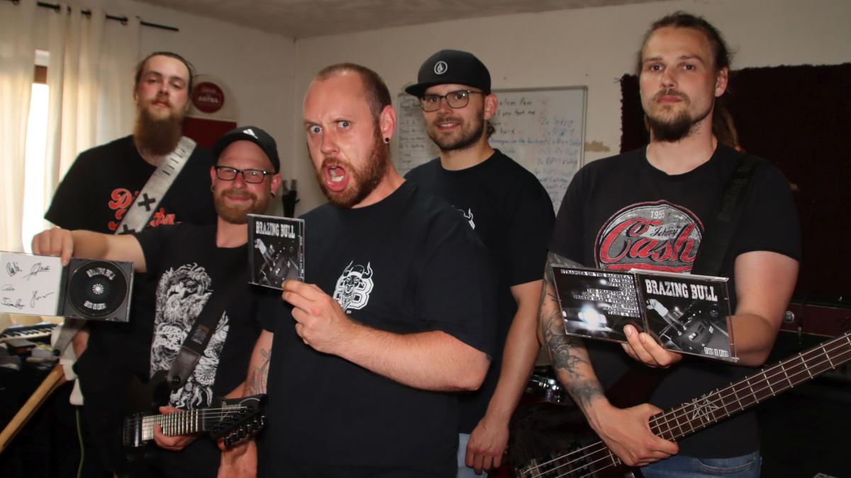 Metal-Festival im Itzehoer Haus der Jugend mit Brazing Bull