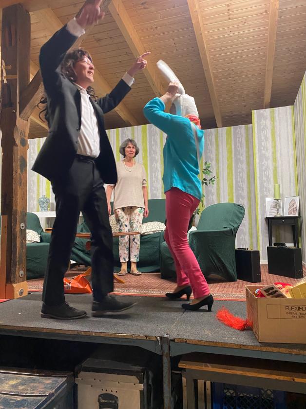 Wenn der „Pantoffelpanther“ in Plön zum Auftrragskiller wird