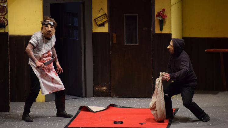 Familie Flöz: „Hotel Paradiso“ kam als skurriles Maskentheater