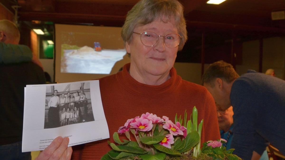 Ellen Hildebrandt seit 70 Jahren Mitglied im Münsterdorfer SV