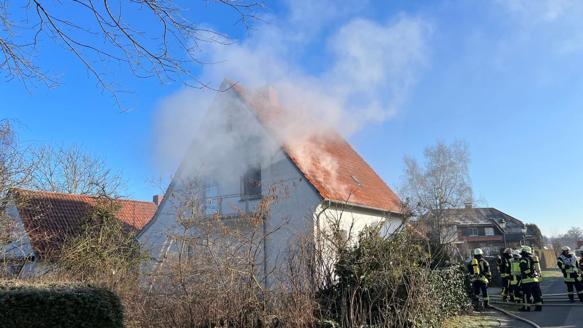 Wohnungsbrand in Bissendorf - Frau bei Löschversuch verletzt