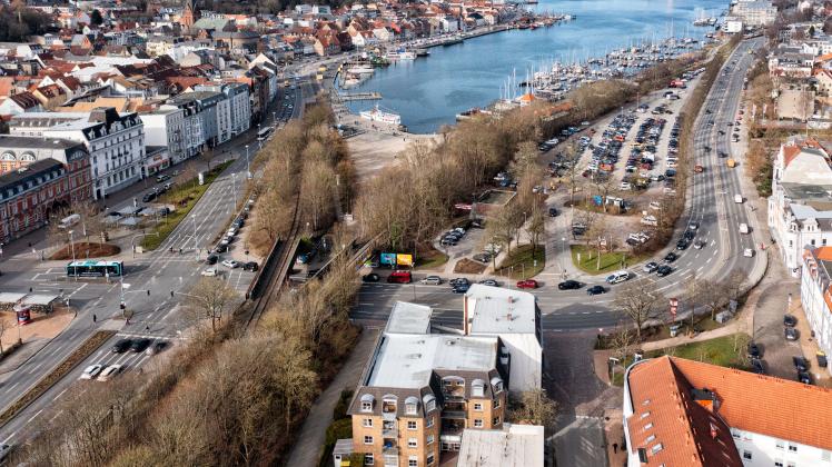 Kauft die Stadt Flensburg die Gleise rund um die Hafenspitze?