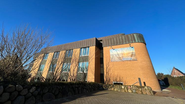 Sylt: Hat sich die Strandklinik an Ukraine-Kindern bereichert?