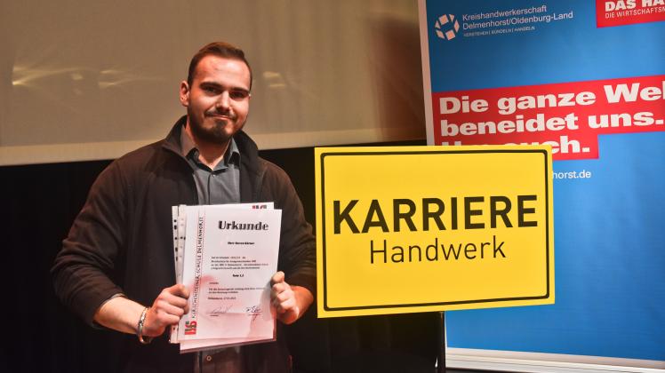 112 Gesellen feiern Freisprechung im Kleinen Haus in Delmenhorst
