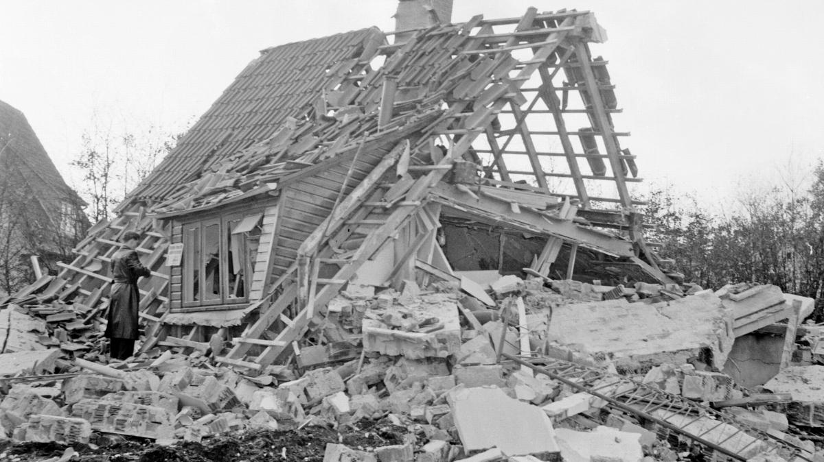Ahrensburg historisch: Als eine Gasexplosion ein Haus zerstörte