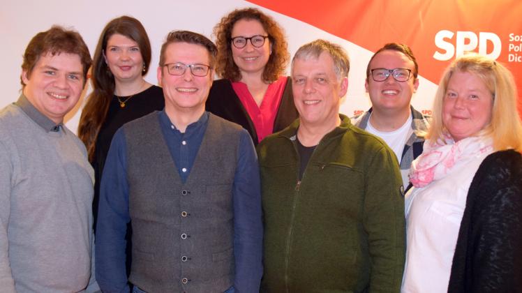 Plön: SPD mit Bastian Landschof und Bettina Hansen an der Spitze