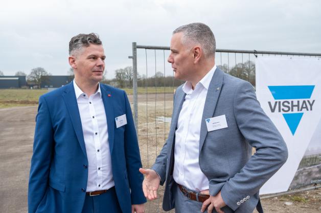 Erster Spatenstich für Vishay-Chipfabrik in Itzehoe