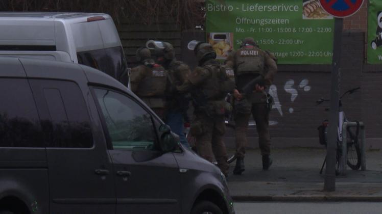 Verdacht auf Amok-Lage: SEK-Einsatz im Norden von Hamburg