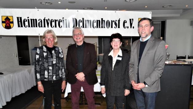 Neue Chronik blickt zurück auf 100 Jahre Heimatverein Delmenhorst
