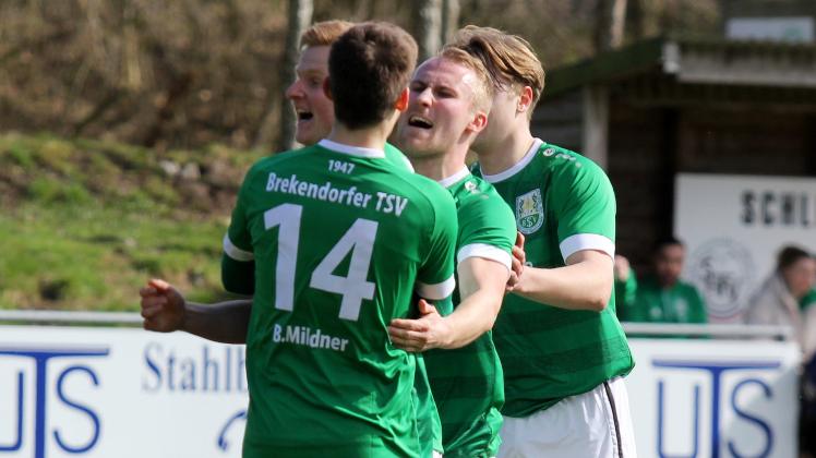 Brekendorfer TSV feiert Sieg im Spitzenspiel vor Rekord-Kulisse | SHZ