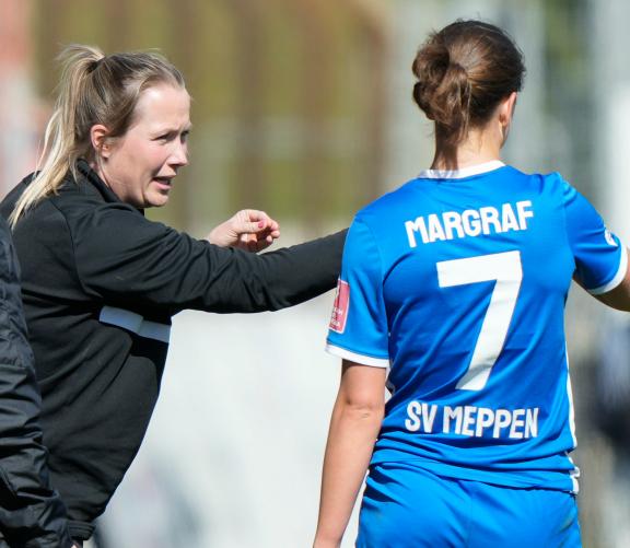 Die schönsten Bilder vom Spiel der SV-Meppen-Frauen gegen Bayern München