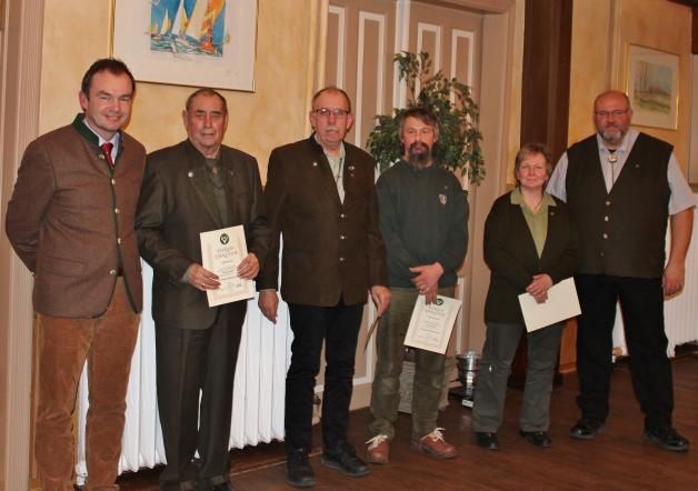 Trophäenschau und Ehrungen beim Hegering 7 Wilstermarsch