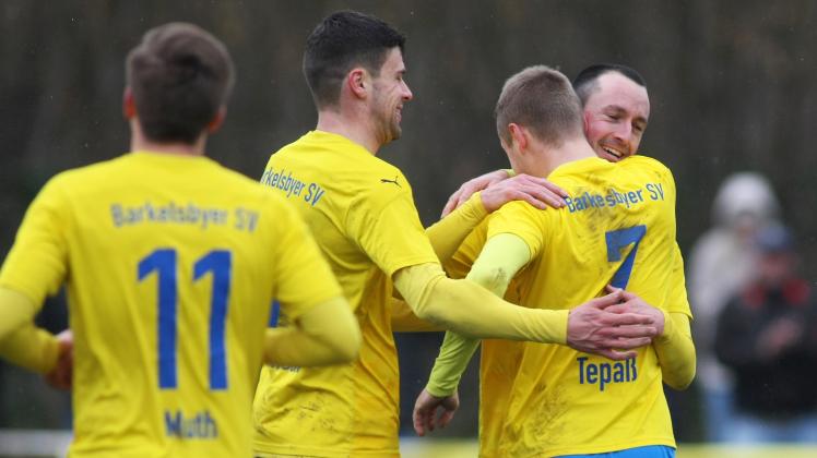 Barkelsbyer SV in der Verbandsliga und im Flens-Cup im Einsatz
