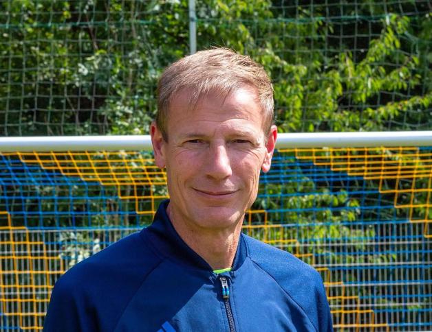 Trainer Frank Pieper bleibt auch in der kommenden Saison