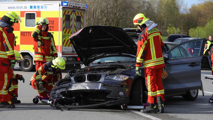 Unfall auf A7 bei Bad Bramstedt mit drei Autos – ein Verletzter