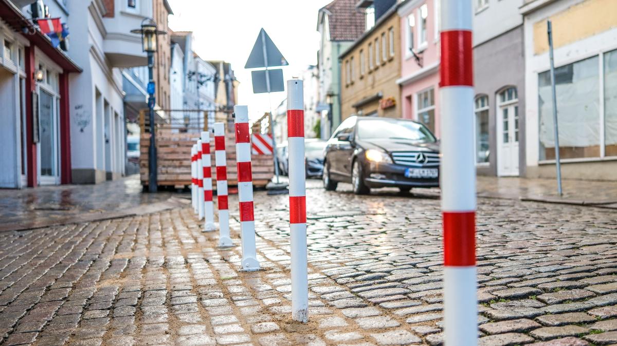 Poller: Verkehrsberuhigung der Flensburger Norderstraße begonnen