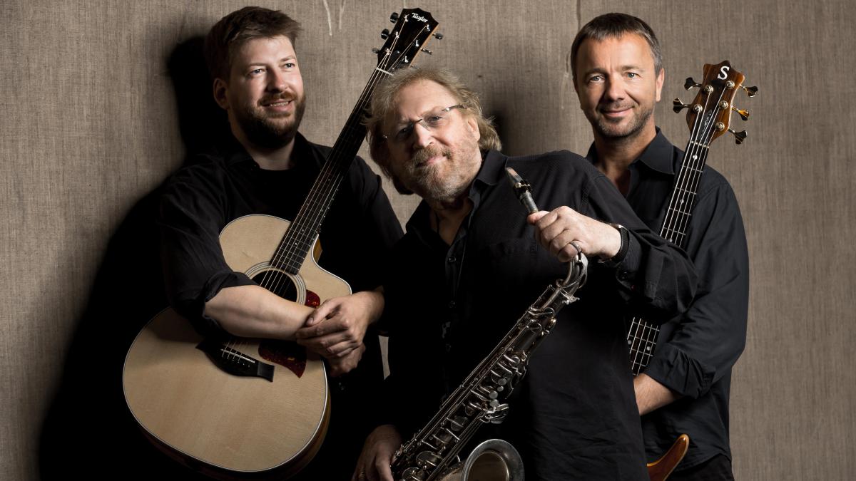 Sacre Fleur spielen alte Choräle in Itzehoe soulig und gospelig