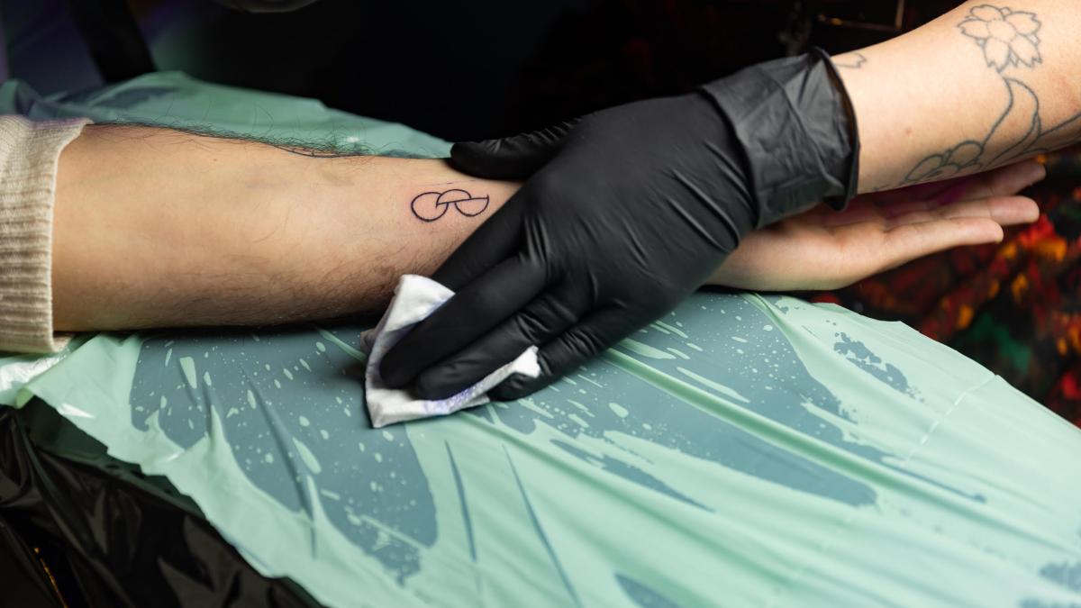 Dieses Tattoo-Motiv zeigt: Ich bin Organspender | DKO