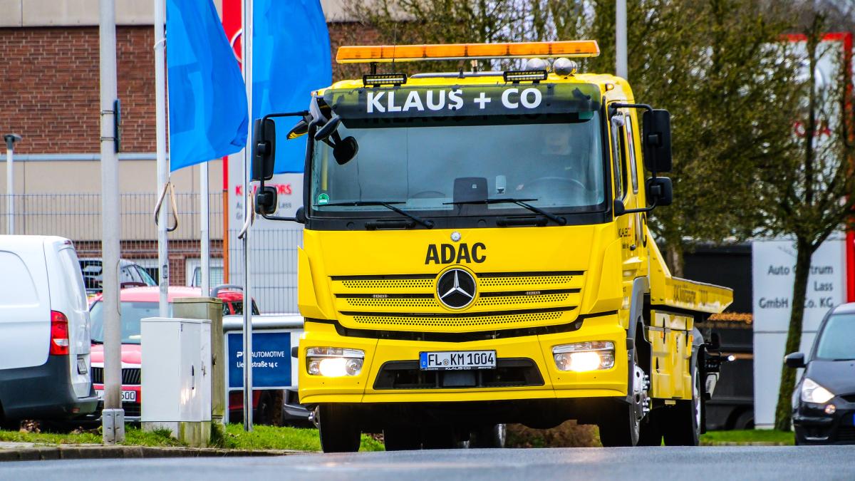 ADAC-Abschleppdienst: Klaus + Co stellt Berufskraftfahrer ein