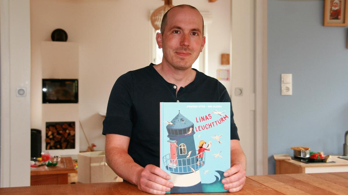 Eutin: Spiegel-Redakteur Jonathan Stock veröffentlicht Kinderbuch | SHZ