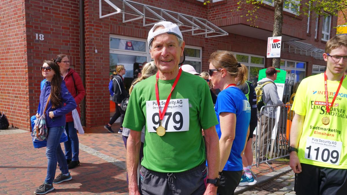 Fokke Kramer läuft einen neuen M85-Weltrekord über 10 Kilometer