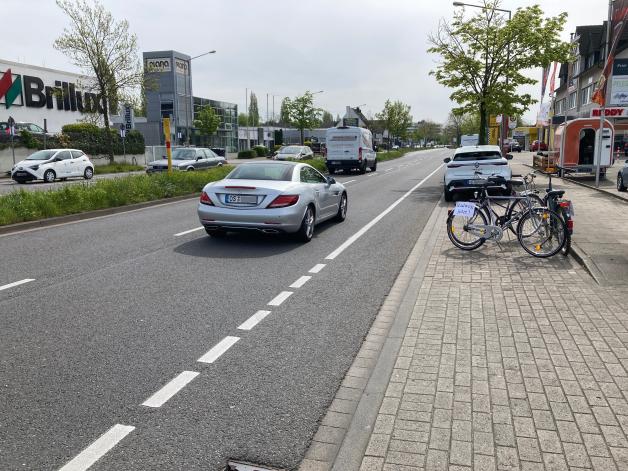 Sie Haben Auf Einem Parkstreifen