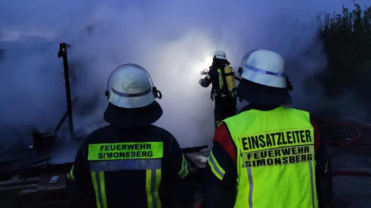 Gartenlaube brennt in Simonsberg nieder