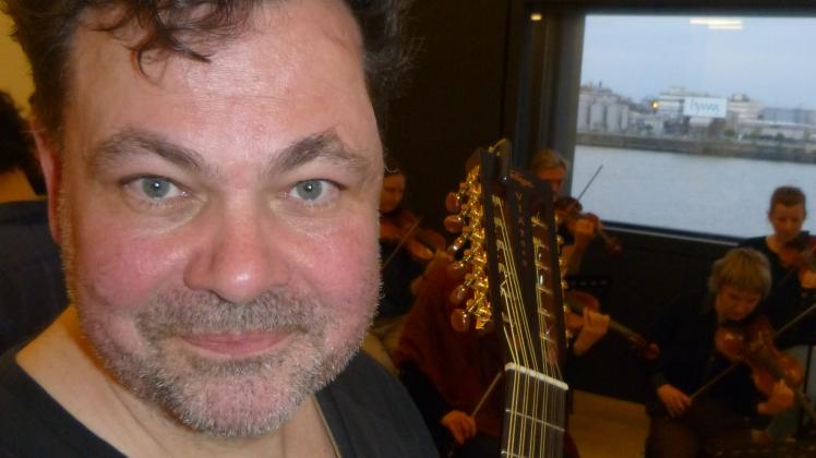 Pinneberger Mark Behrendt spielt in der Hamburger Elbphilharmonie | SHZ