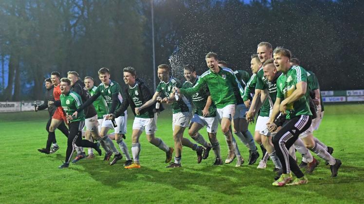 4:1 gegen Merzen: TuS Berge steigt in die Bezirksliga auf
