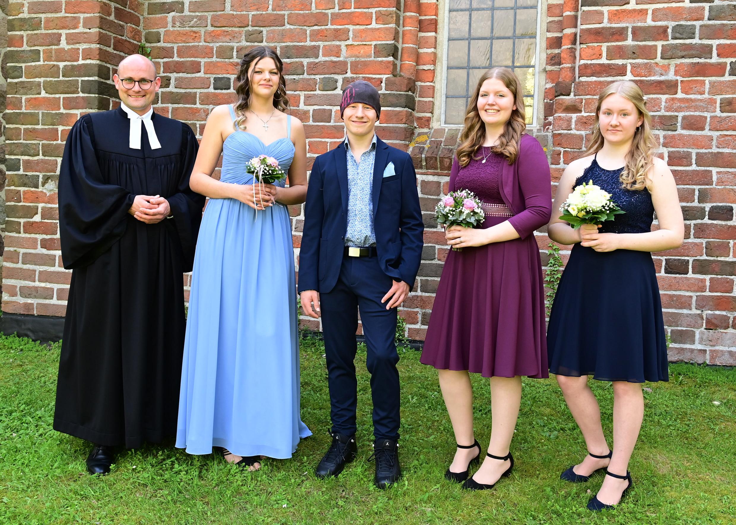 Fotos von den Konfirmanden in Delmenhorst, Ganderkesee und Stuhr