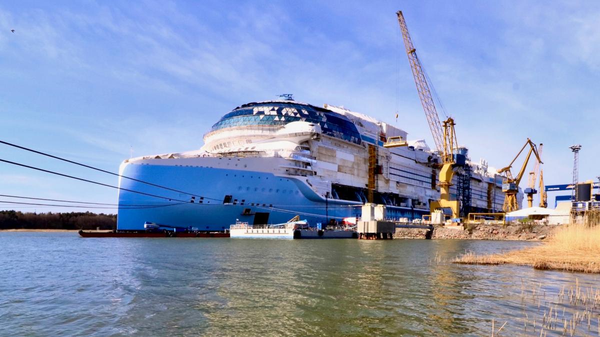 Weltgrößtes Kreuzfahrtschiff: So entsteht es bei Meyer Turku