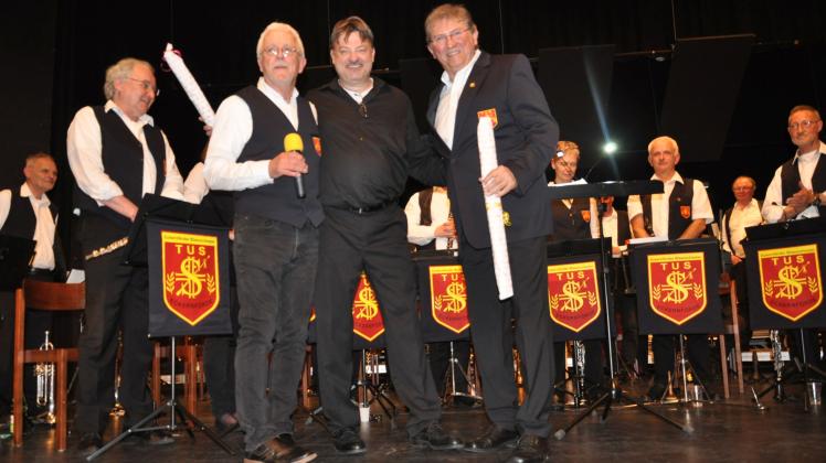 Die TuS spielte, Publikum tobte -Jubiläumskonzert in Eckernförde