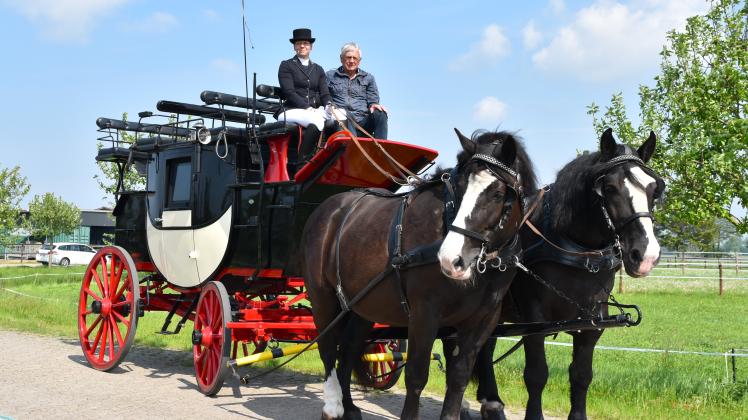 Postkutsche nach Restauration wieder auf Achse in Ganderkesee | DKO