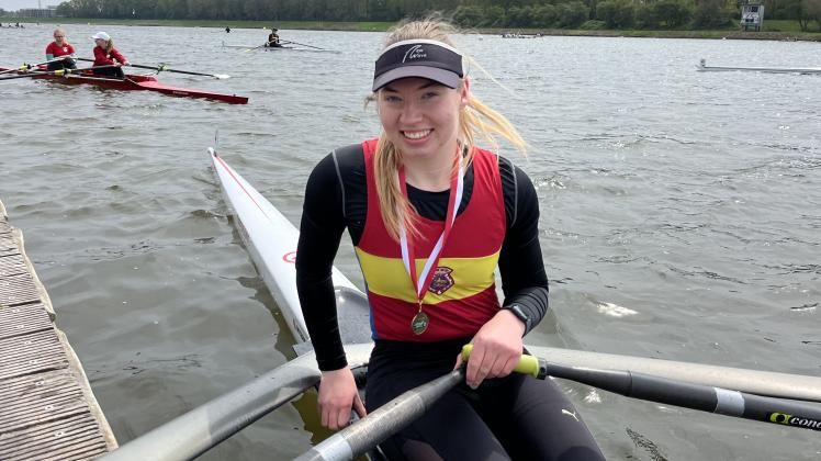 Ruderin Jolina Albrecht zwischen Abitur und Regattasiegen | SHZ