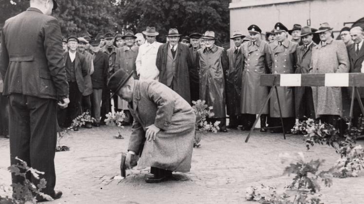Warum das Delmenhorster Stadtoberhaupt 1953 in die Knie ging | DKO Warum das Delmenhorster Stadtoberhaupt 1953 in die Knie ging | DKO