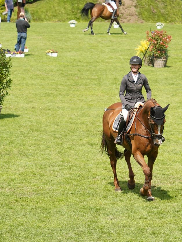 Sandra Auffarth qualifiziert sich fehlerlos für Spring-Derby 2023 | DKO