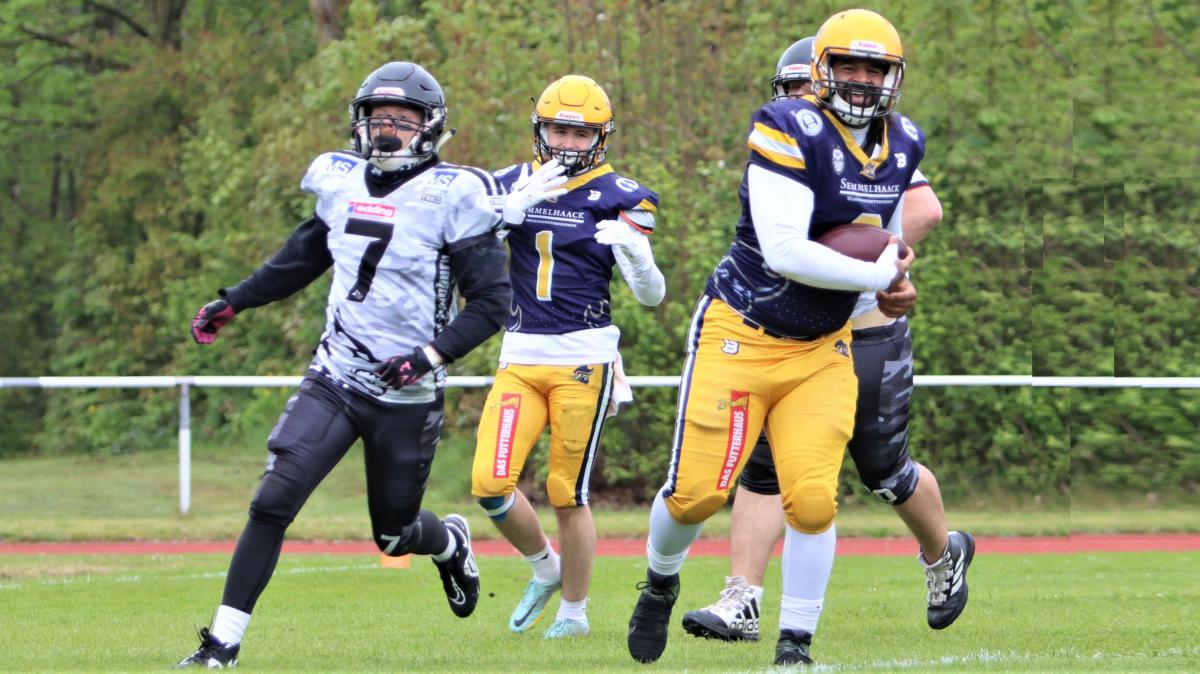 American Football: Elmshorn Fighting Pirates feiern Auftaktsieg