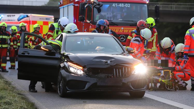 Unfall auf A23 zwischen Tornesch und Pinneberg – zwei Verletzte