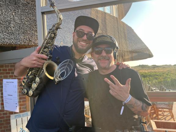 Partyalarm in Kampen auf Sylt – ausgelassen, feucht, fröhlich