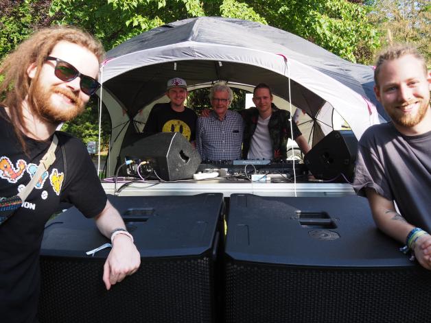 Picknicken in Osnabrücker Bürgerpark für guten Zweck