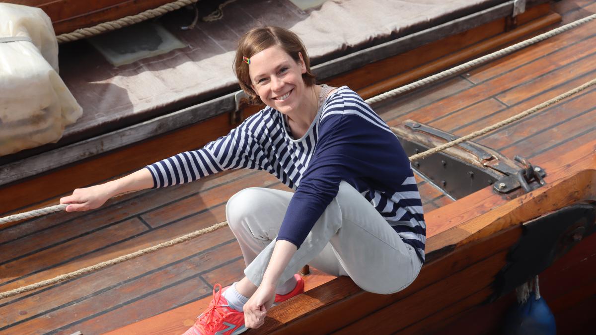 Interview: Kabarettistin Inka Meyer gastiert auf Föhr und Amrum