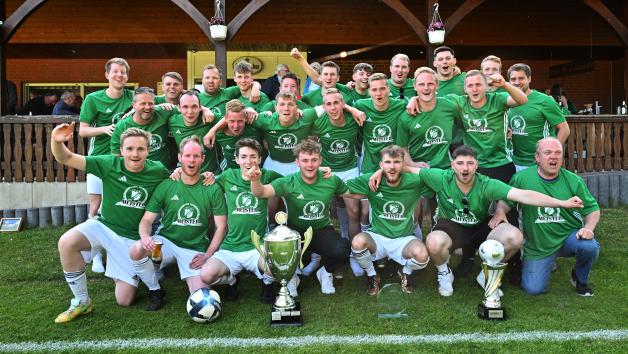 Berge feiert große Fußballparty und hat nächsten Titel im Blick